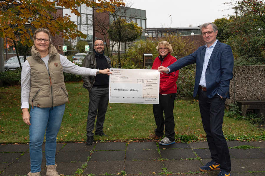 » WSW: Busfahrer wieder mit Herz fürs Kinderhospiz Burgholz ...