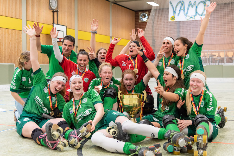 » Rollhockey: Die RSC-Cats auf „Platz an der Sonne“ ins neue Jahr ...