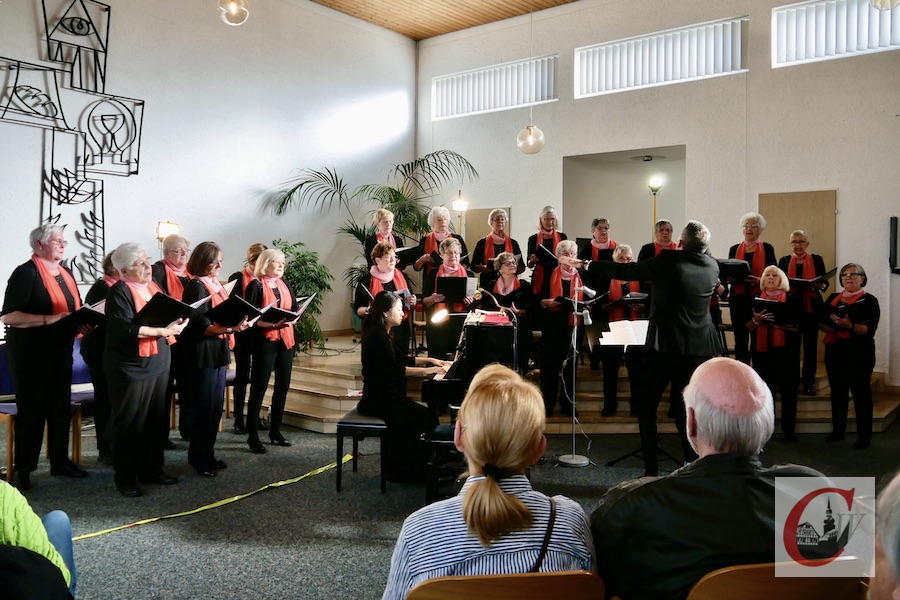 » Damenchor-Herbstkonzert: Musikalisches Potpourri für jedes Alter | Cronenberger Woche