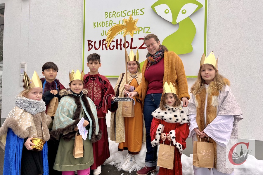 » Dreikönigssingen 2025: Sternsinger-Segen für das Kinderhospiz ...